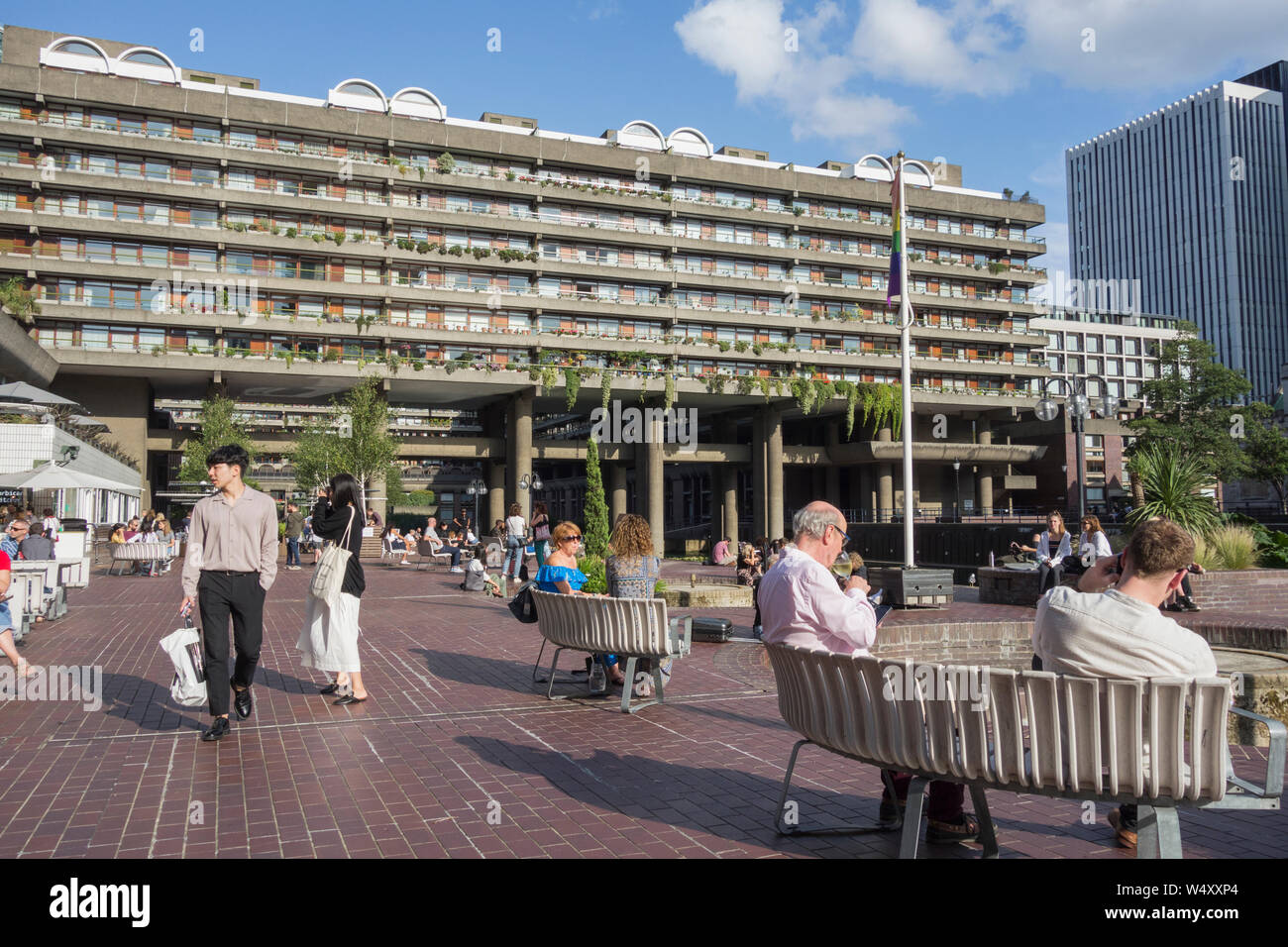 Barbican hall london event venue hi-res stock photography and images ...