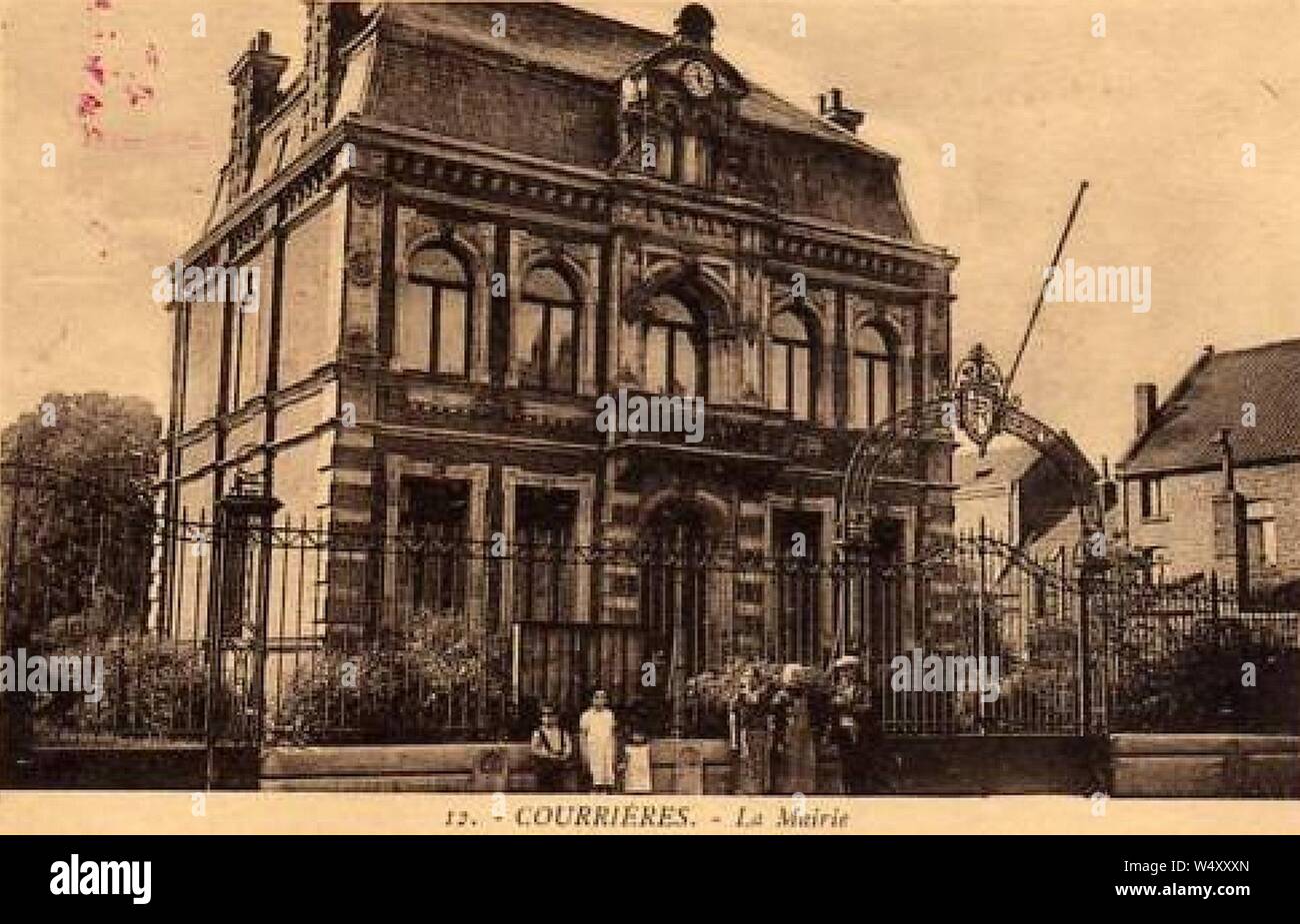 Courrieres hi-res stock photography and images - Alamy