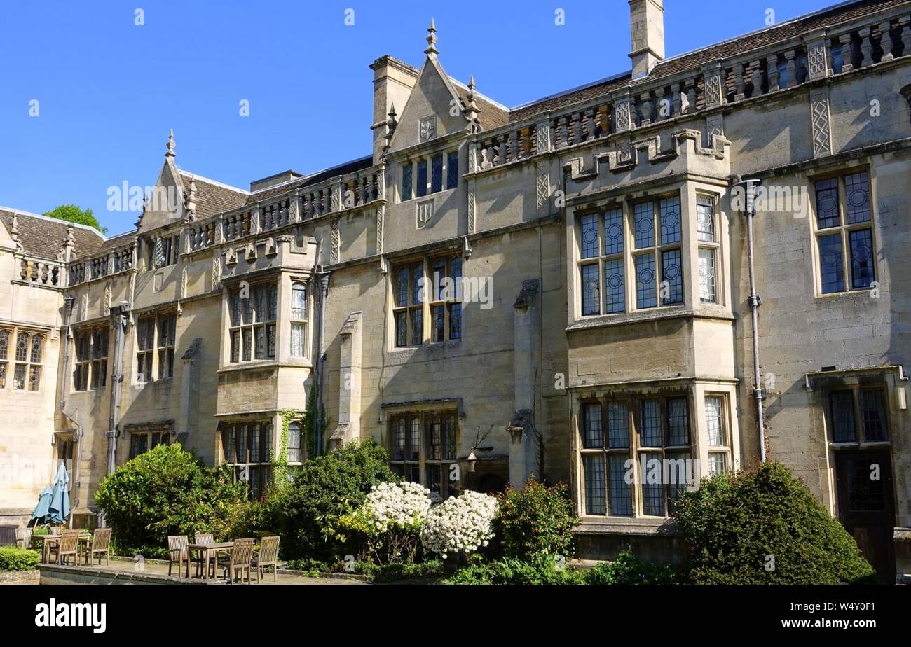 Courtyard - Rushton Hall - Northamptonshire, England Stock Photo - Alamy