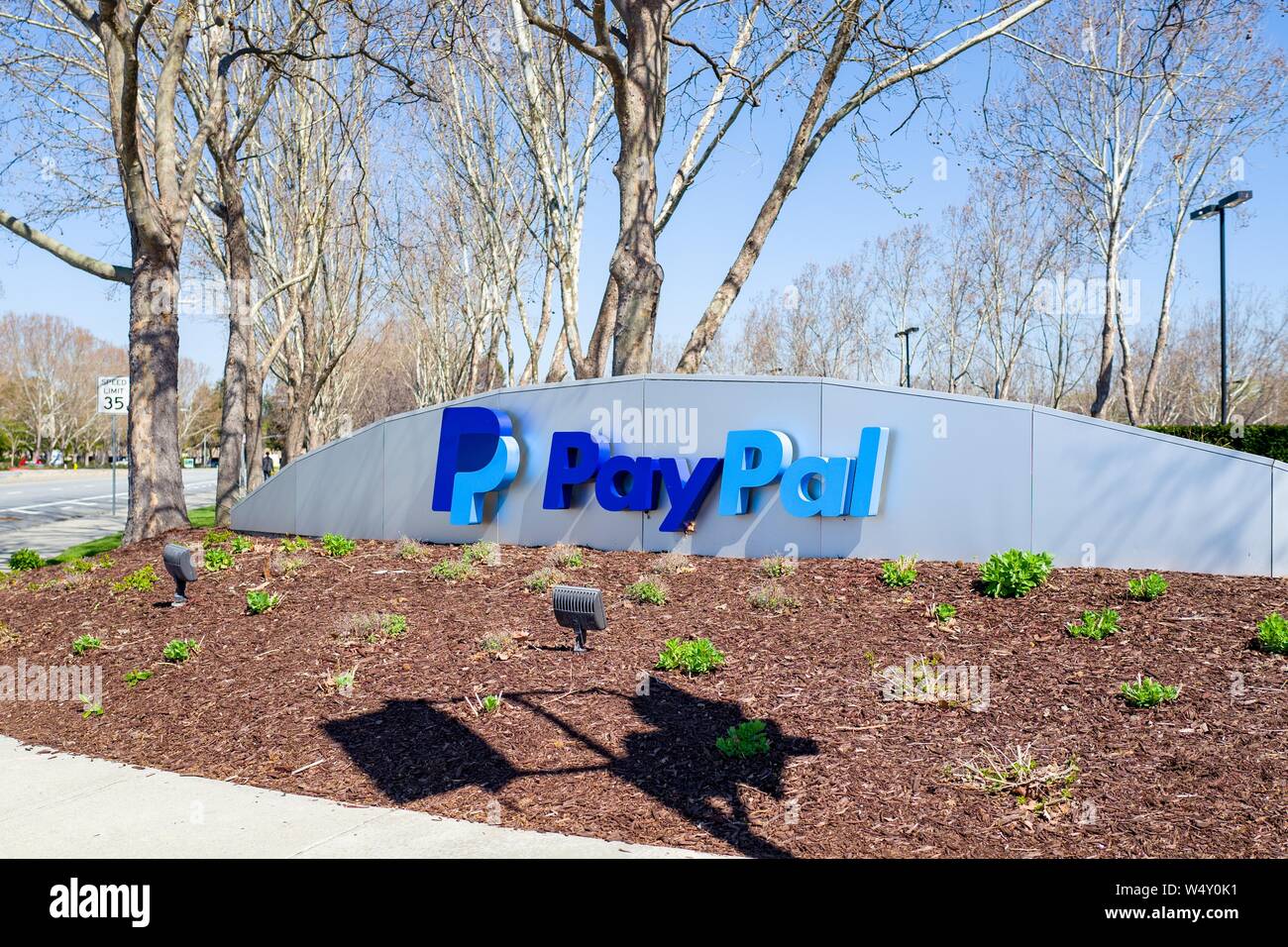 Paypal headquarters hi-res stock photography and images - Alamy