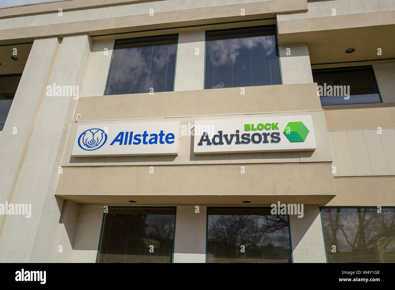 Block advisors hi-res stock photography and images - Alamy