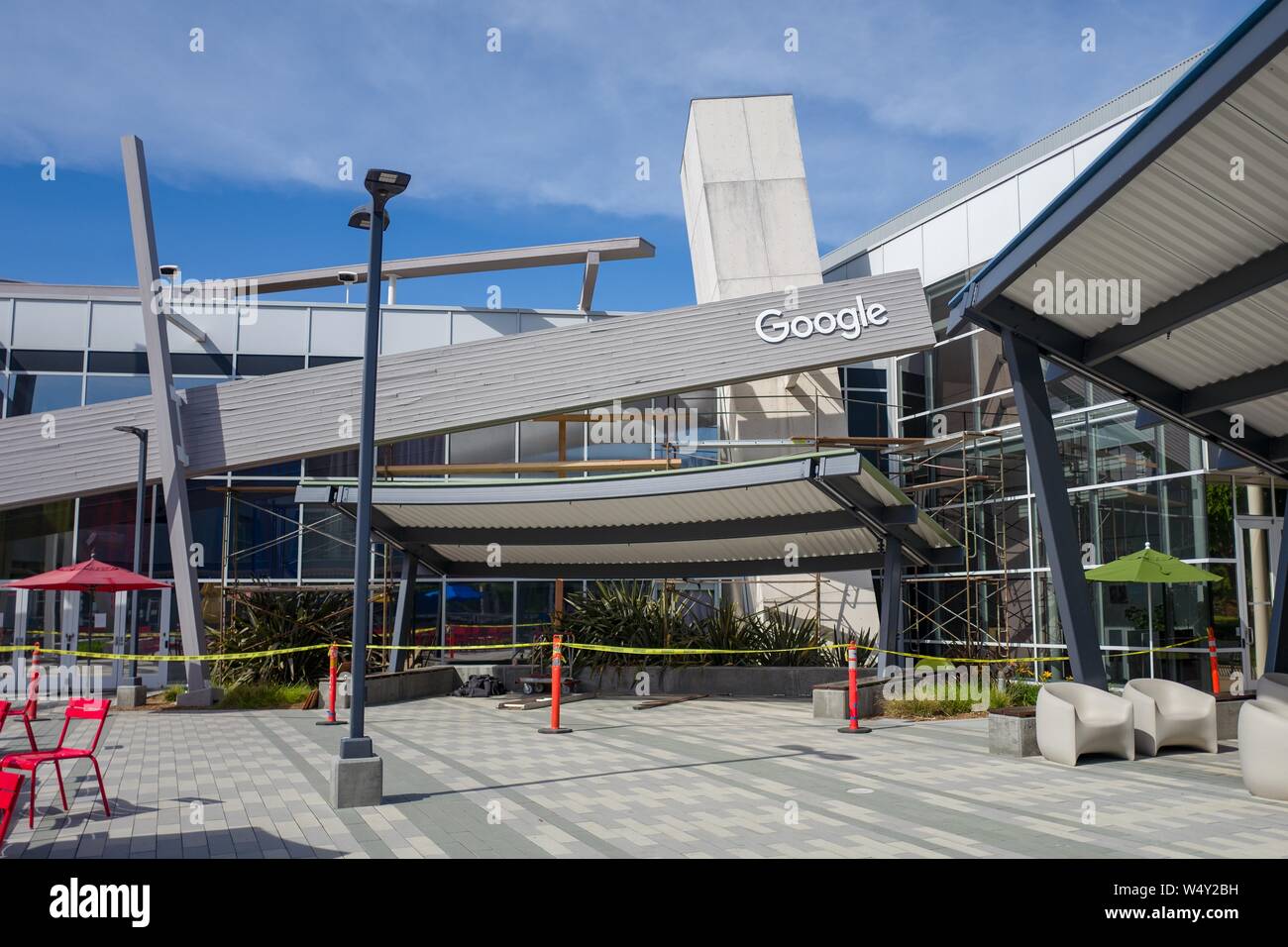 Googleplex image hi-res stock photography and images - Alamy