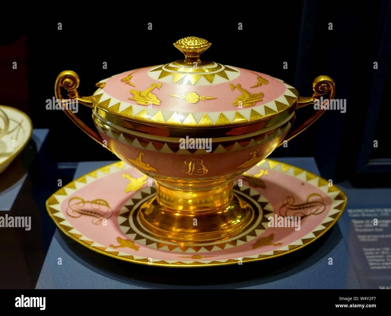 Porringer hi-res stock photography and images - Alamy