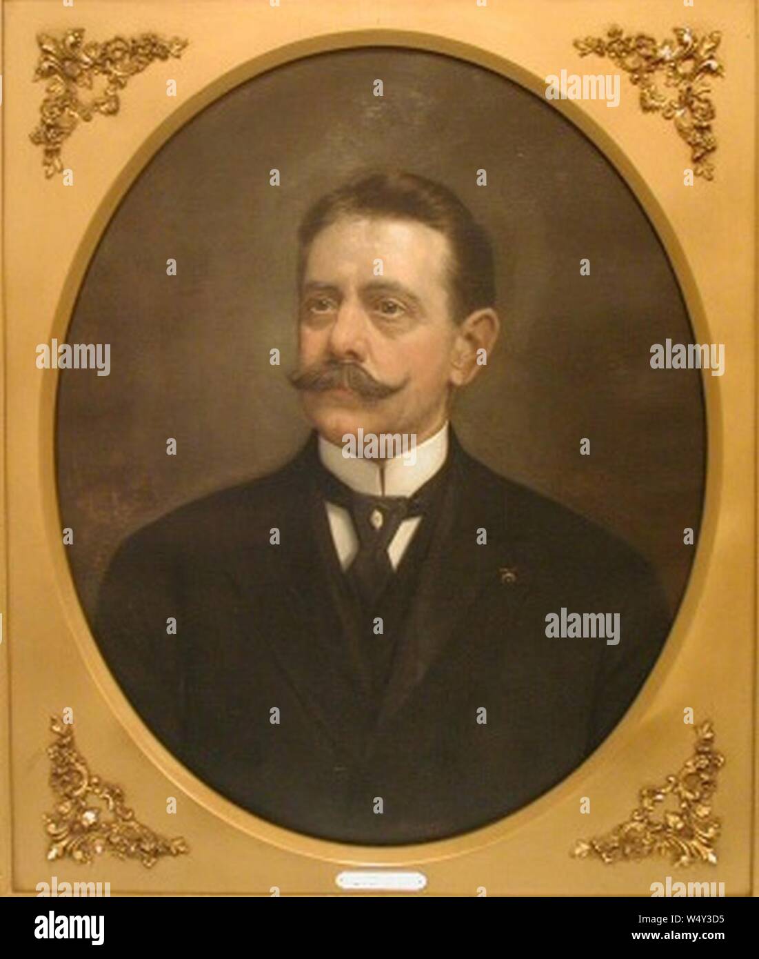 John isaac hi-res stock photography and images - Alamy