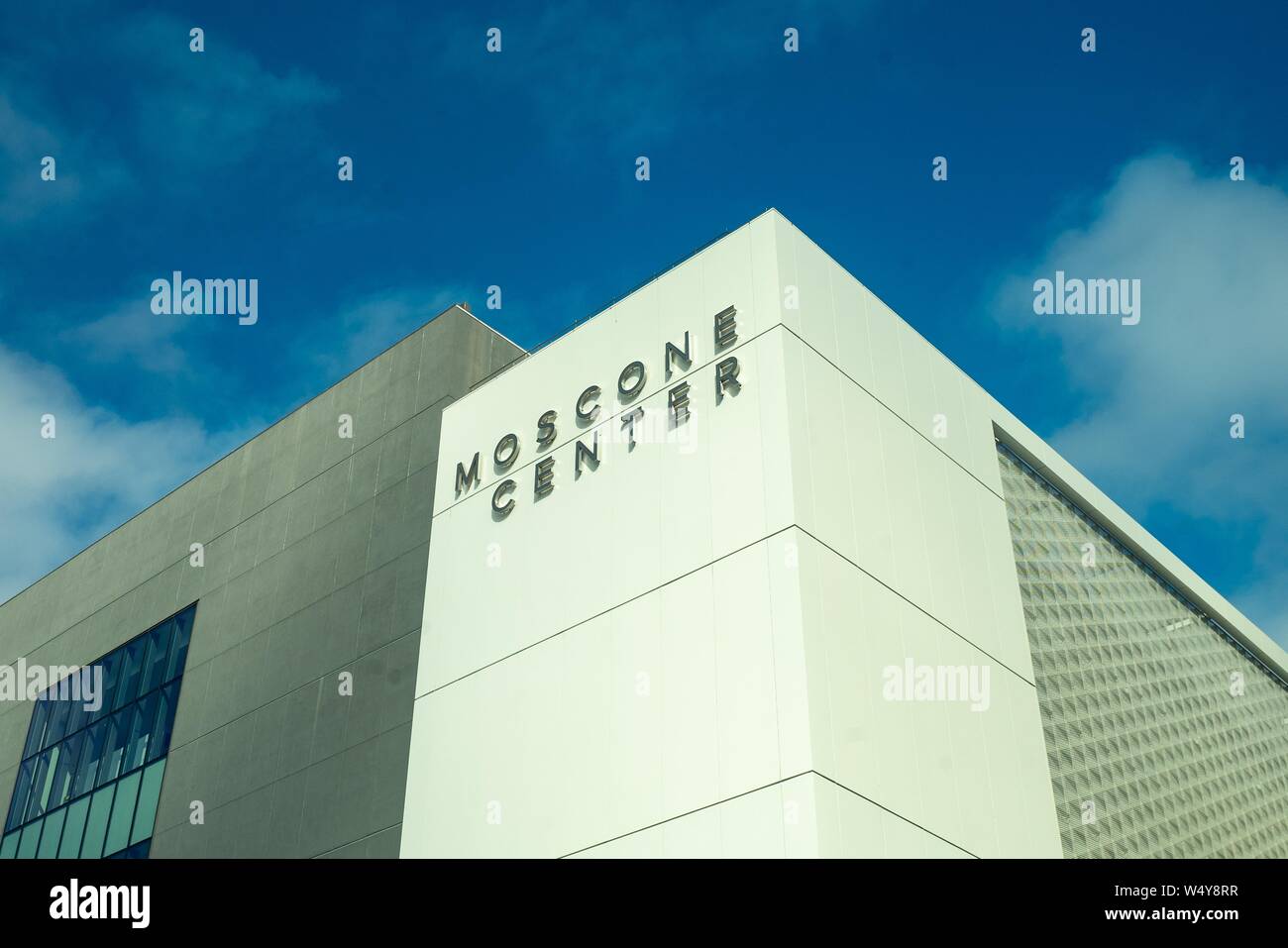 Moscone center hi-res stock photography and images - Alamy