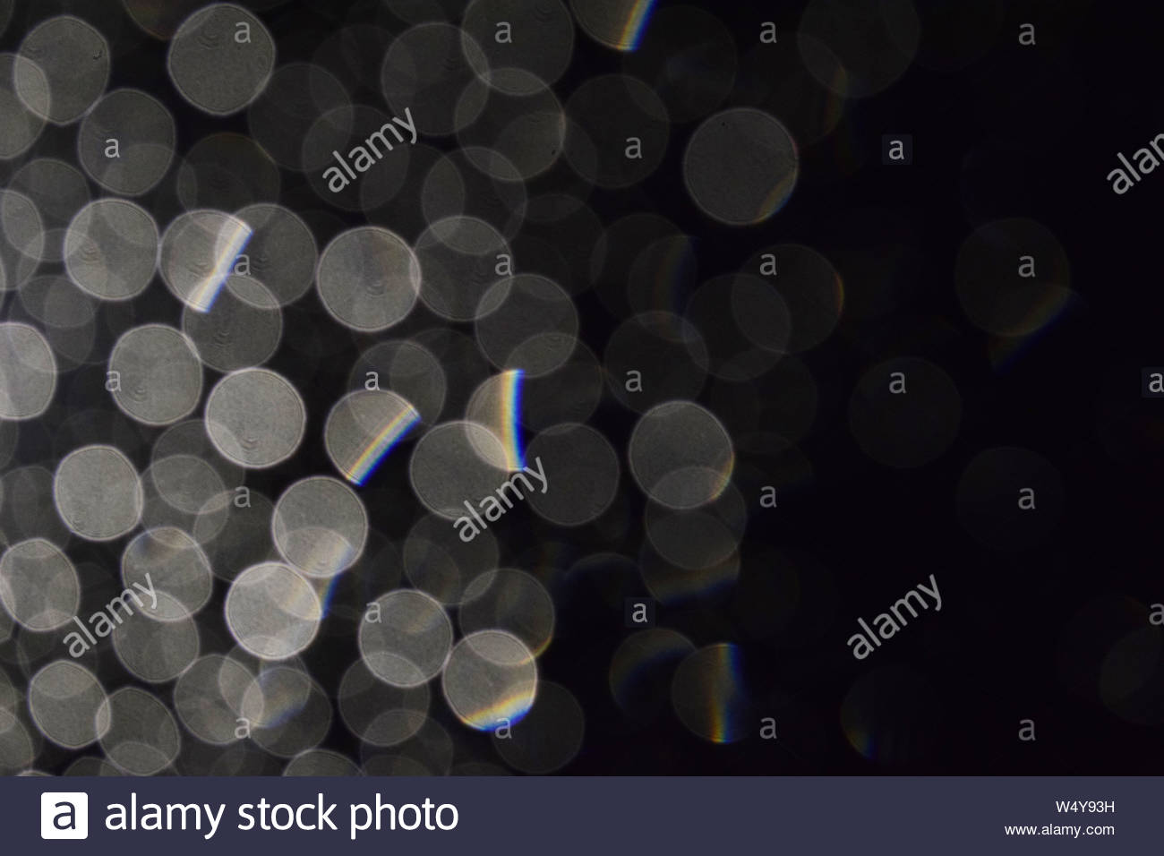 Light Shining Through Crystal Stock Photos & Light Shining Through ...