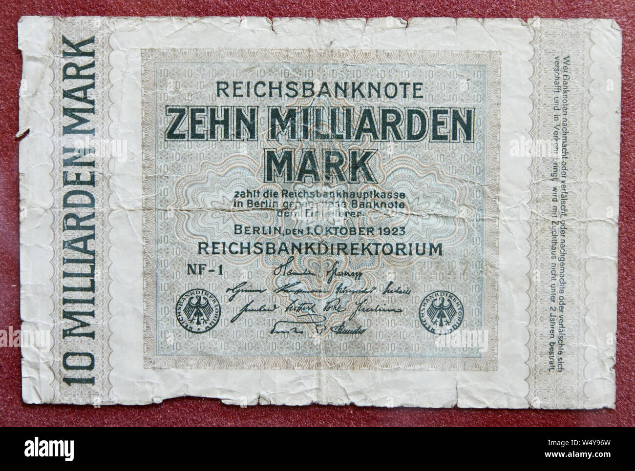 Hyper inflation german money - 10 billion marks! Stock Photo - Alamy