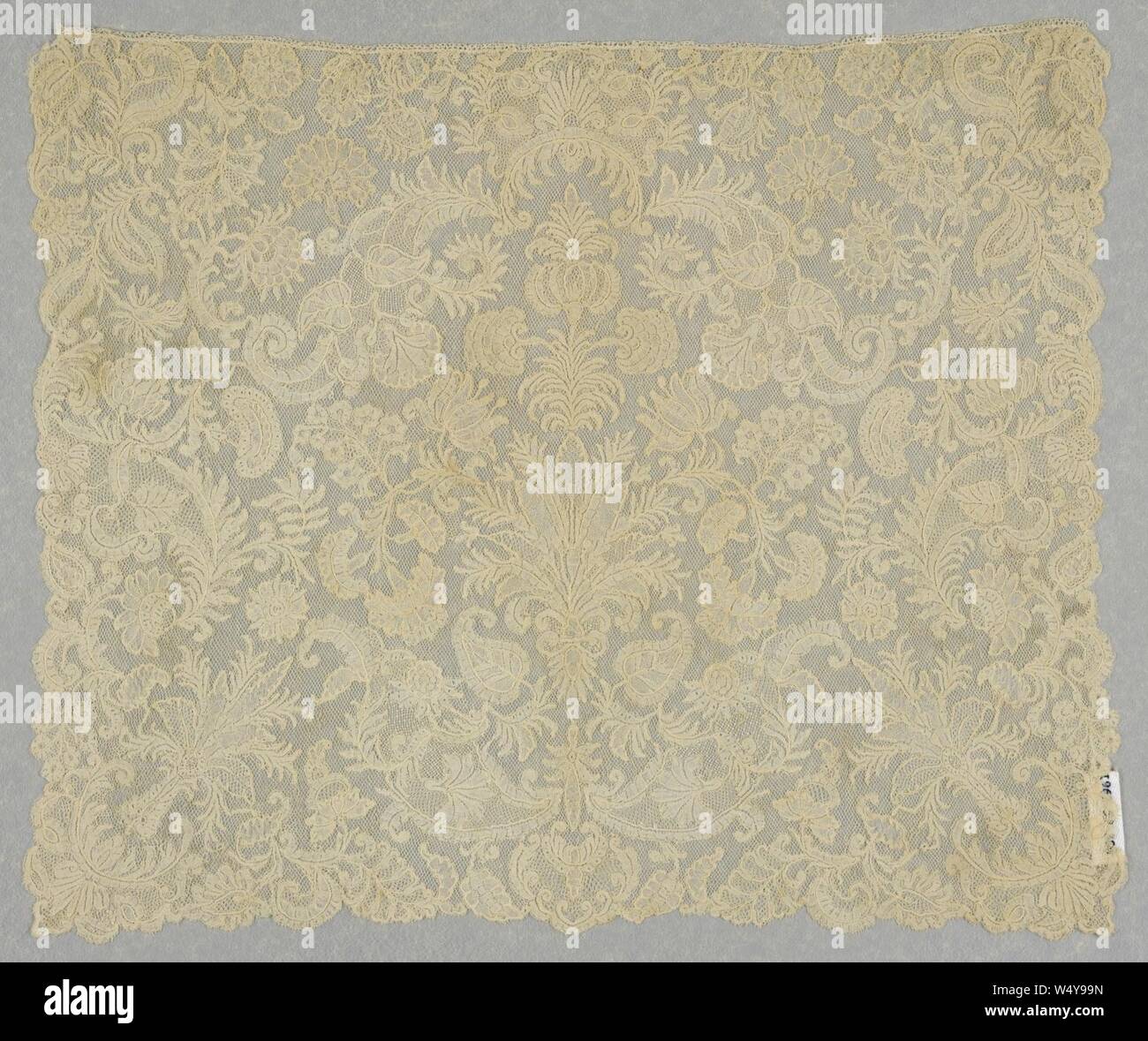 Cravat End (Belgium), early 18th century Stock Photo - Alamy