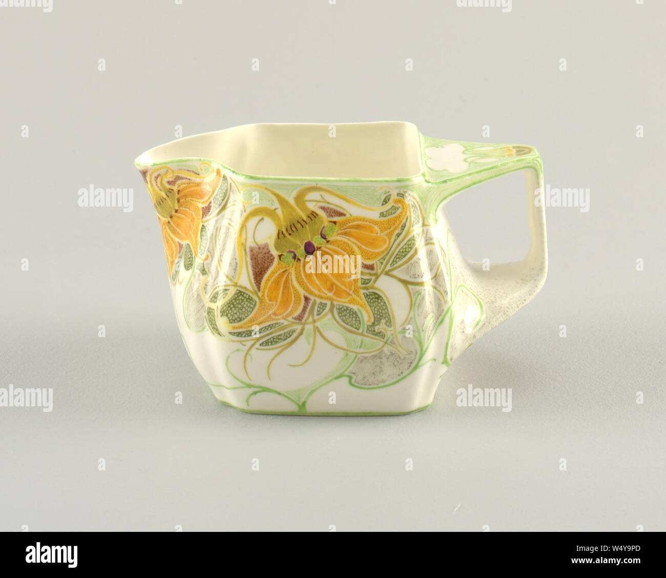 Vintage creamer hi-res stock photography and images - Alamy