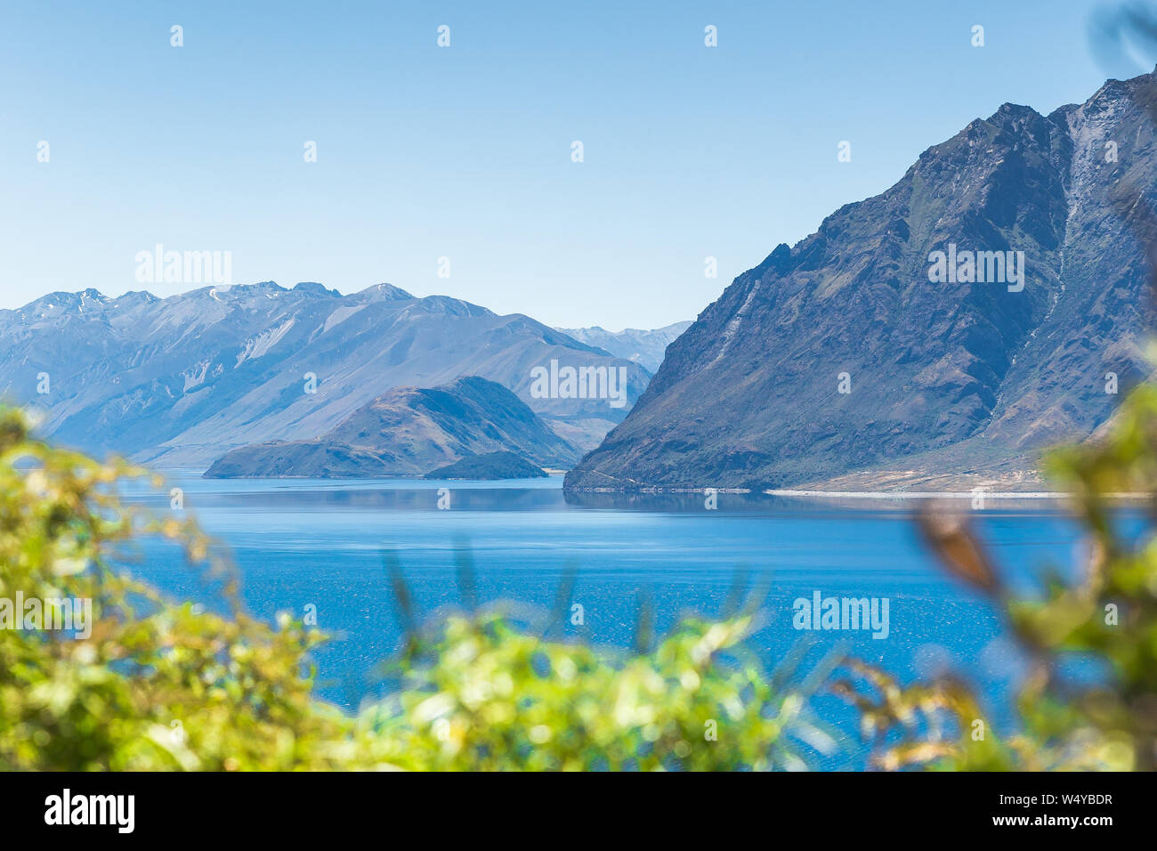 Lake Landscape, Mountains And Blue Sky Background, new Zealand Summer ...