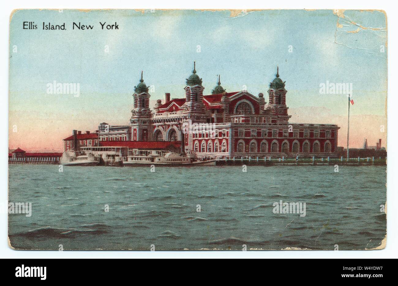 Historical ellis island 1900s hi-res stock photography and images - Alamy