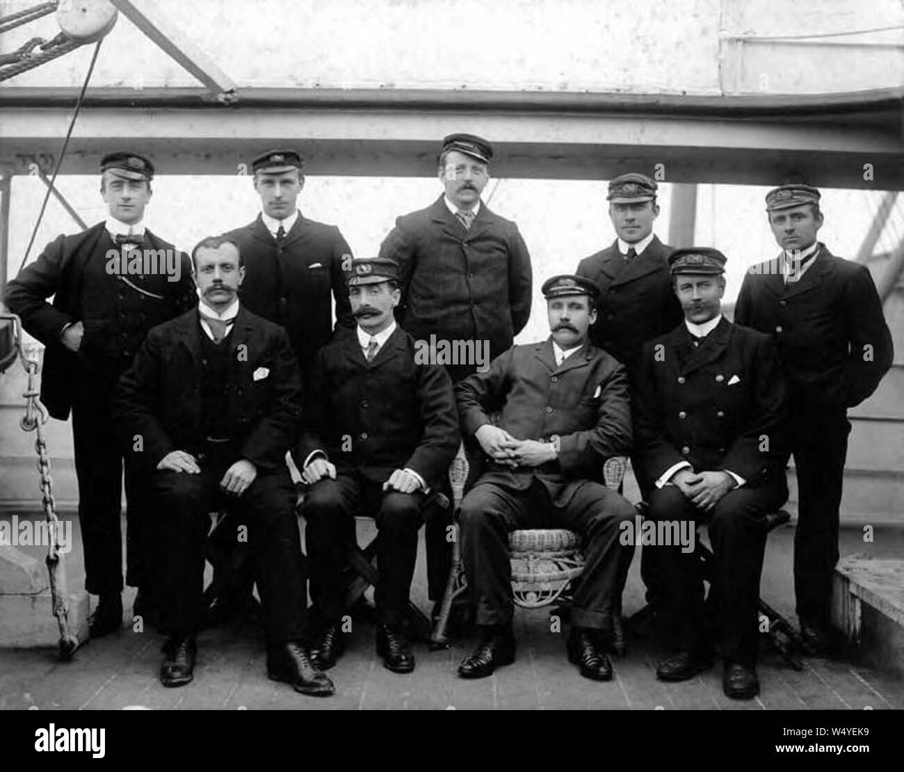 Ship crew 1900 hi-res stock photography and images - Alamy