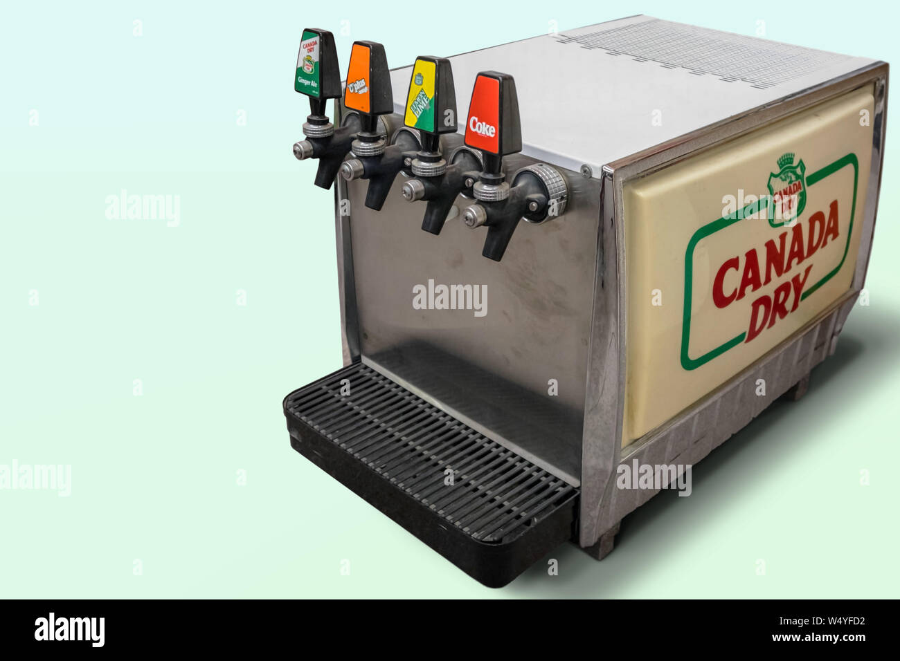 A classic soft beverage distributor machine Stock Photo - Alamy
