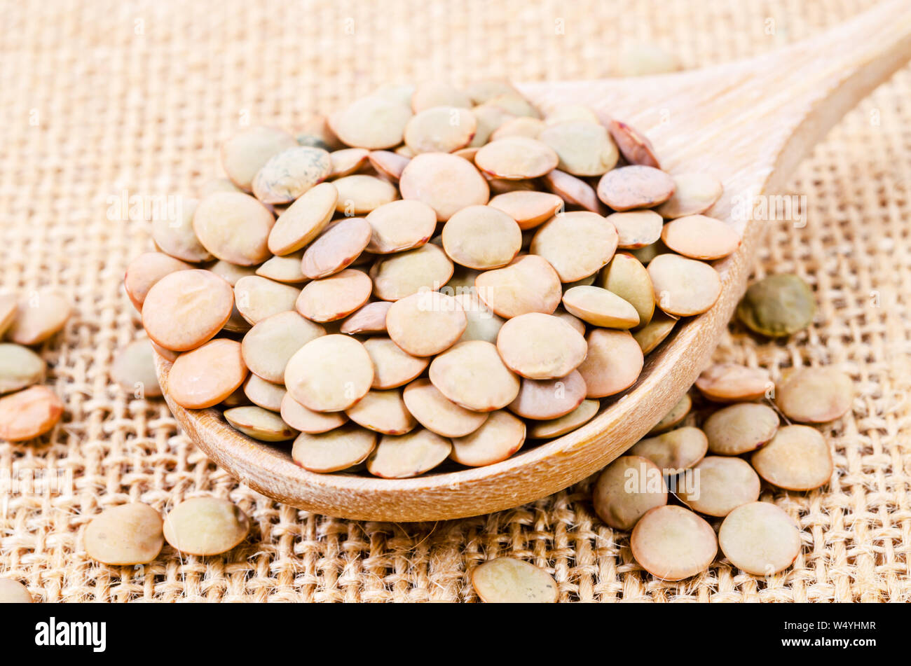 Lentil seeds hi-res stock photography and images - Alamy