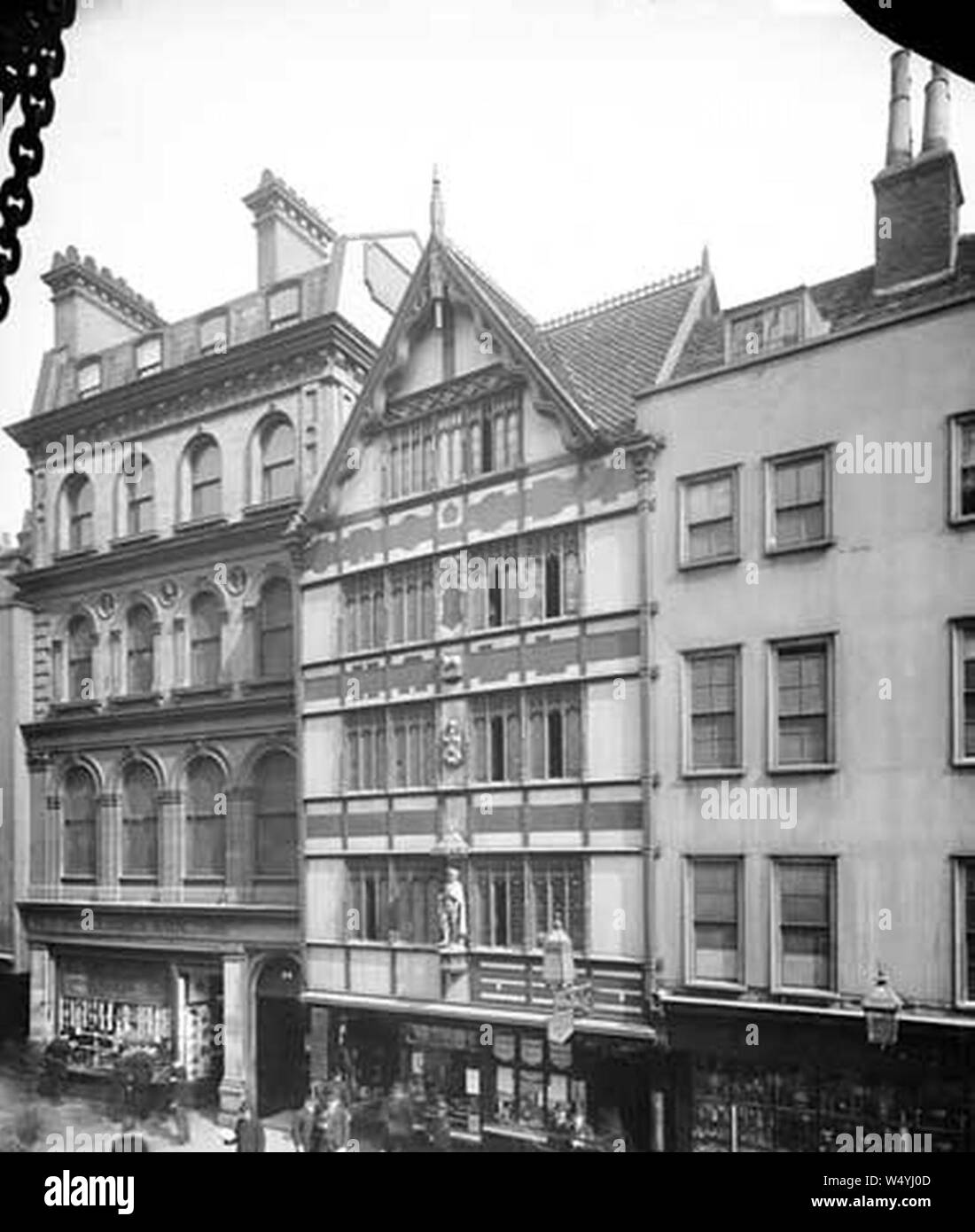 Historic crosby hall hi-res stock photography and images - Alamy