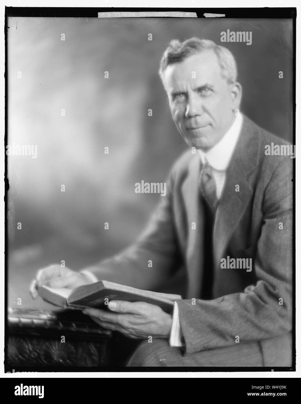 Crosser hi-res stock photography and images - Alamy