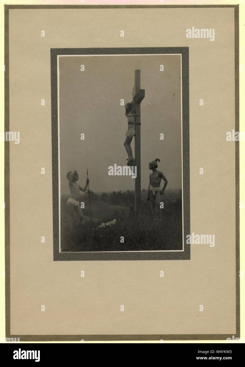 Crucifixion, profile, left, with two Roman soldiers Stock Photo - Alamy