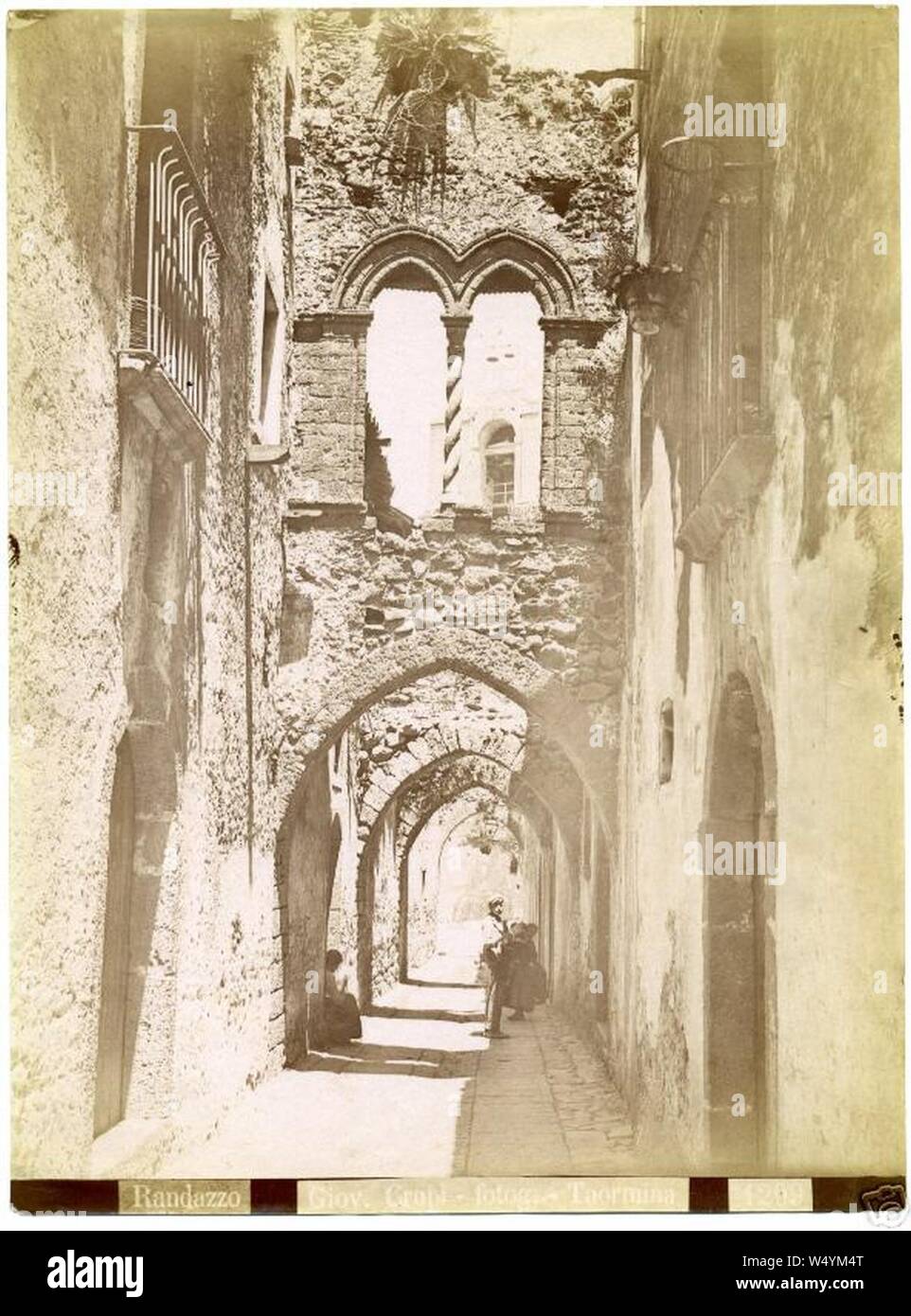 Crupi hi-res stock photography and images - Alamy