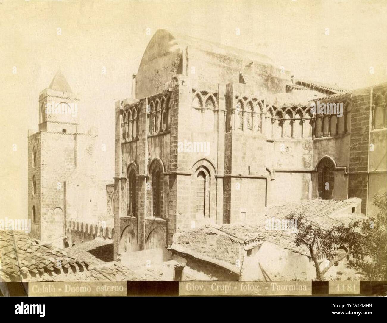 Crupi, Giovanni (1849-1925) - n. 1181 - Cefalù - Duomo esterno Stock ...