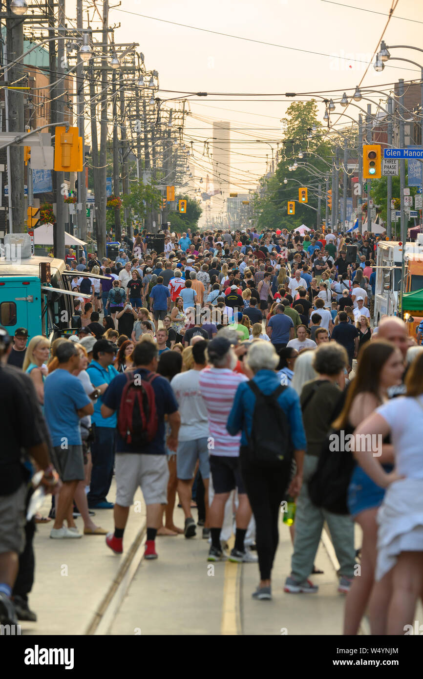 Toronto beach hi-res stock photography and images - Alamy