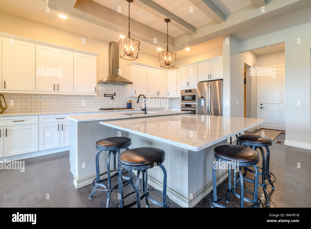 American modern house hi-res stock photography and images - Alamy