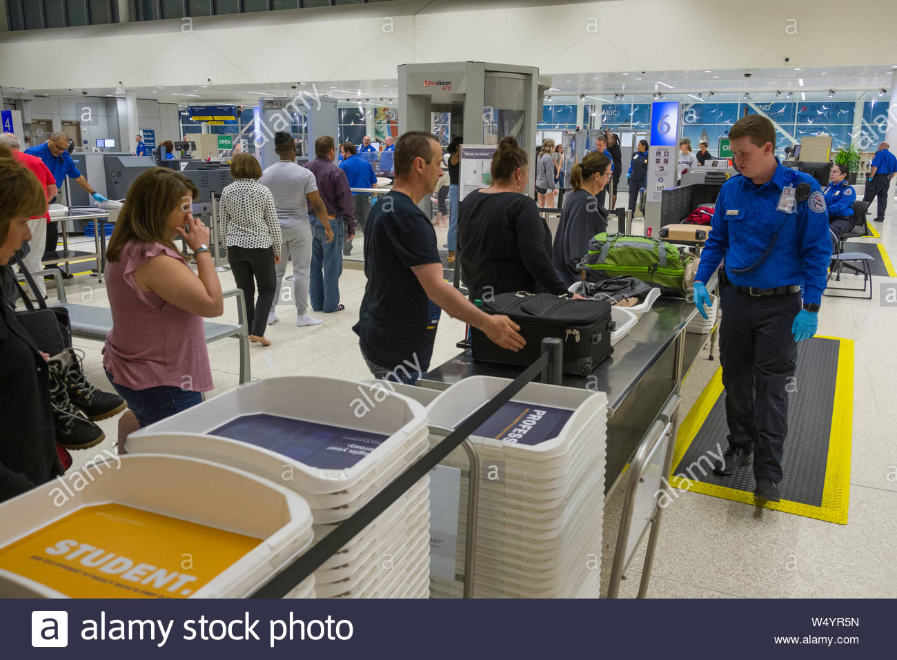 Airport Security Checkpoint Usa High Resolution Stock Photography and ...