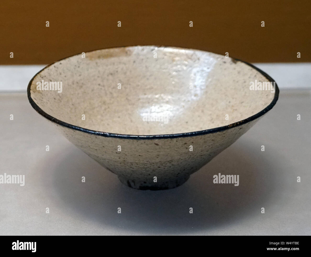 Karatsu ware hi-res stock photography and images - Alamy