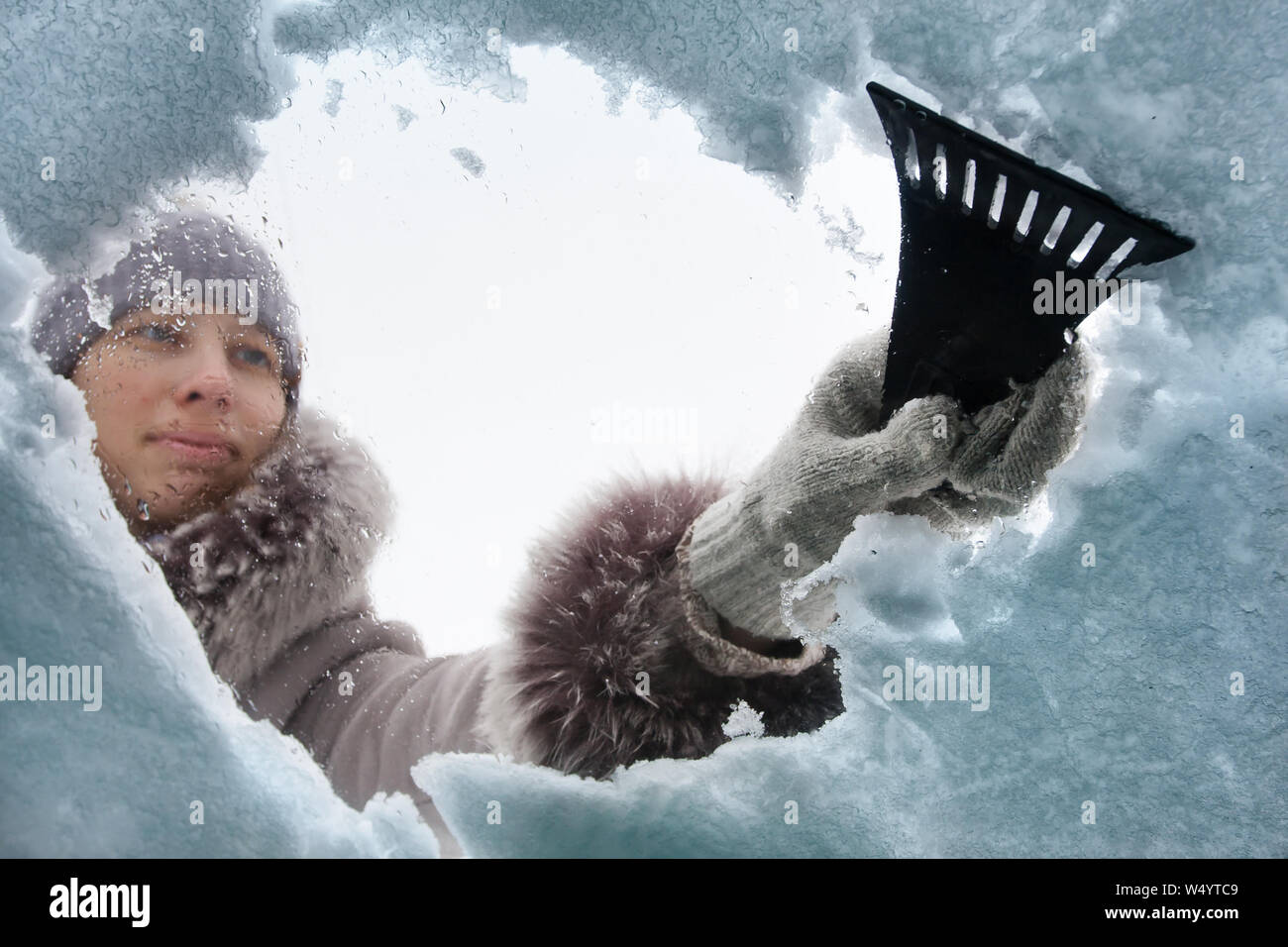 Cleaning snow hi-res stock photography and images - Alamy