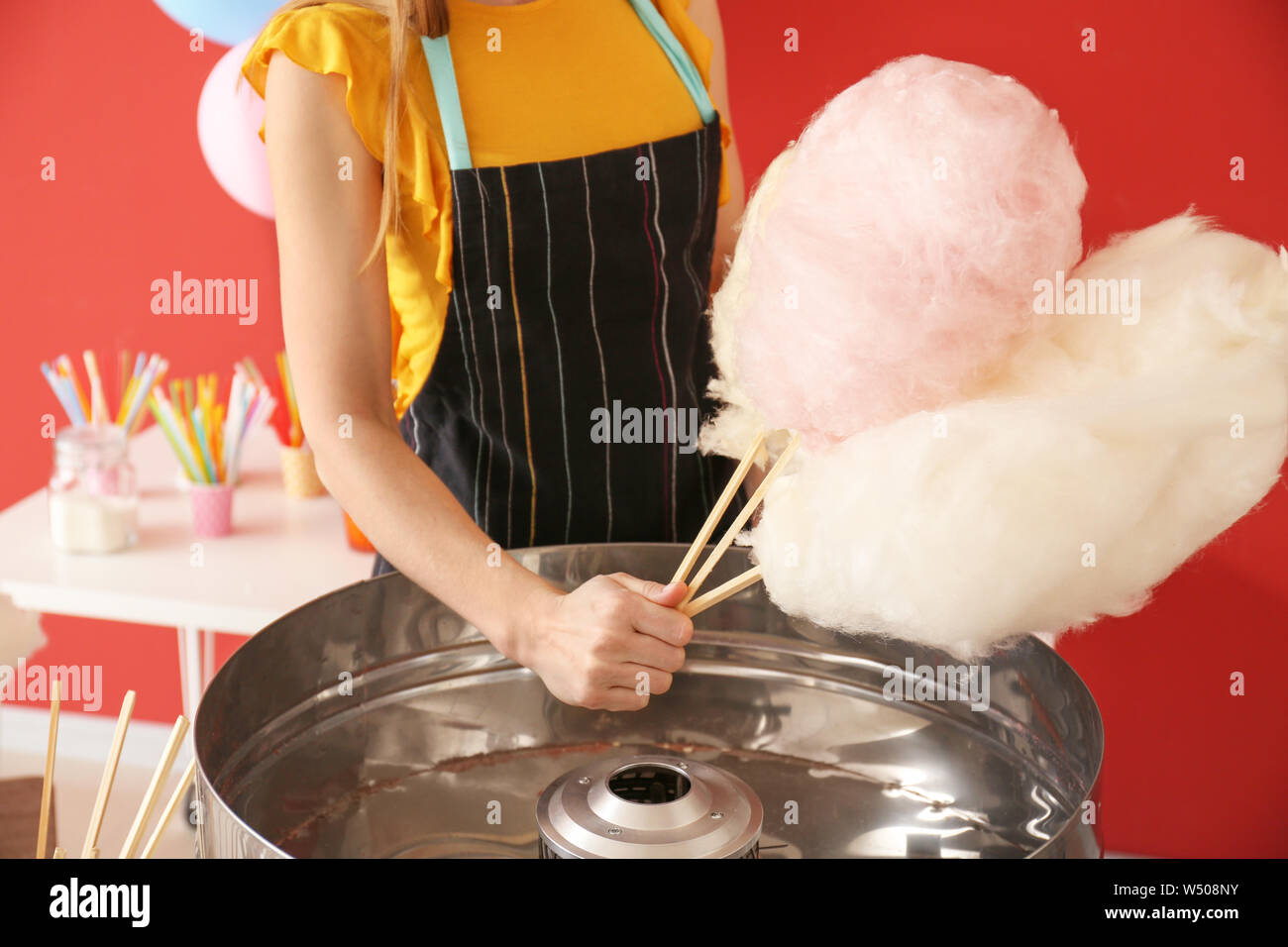 Candy floss bar hi-res stock photography and images - Alamy