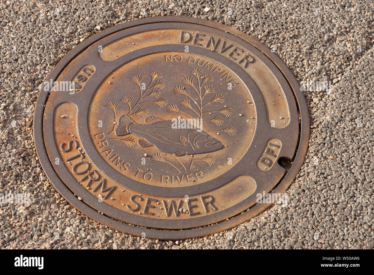 Manhole manholes sewer hi-res stock photography and images - Alamy