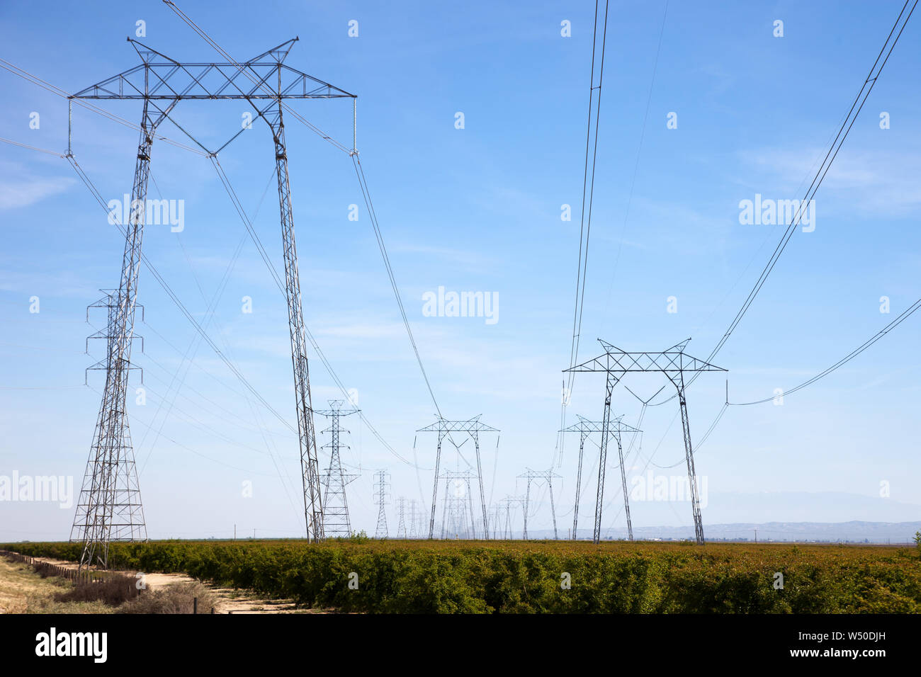 California utility poles and power lines hi-res stock photography and ...