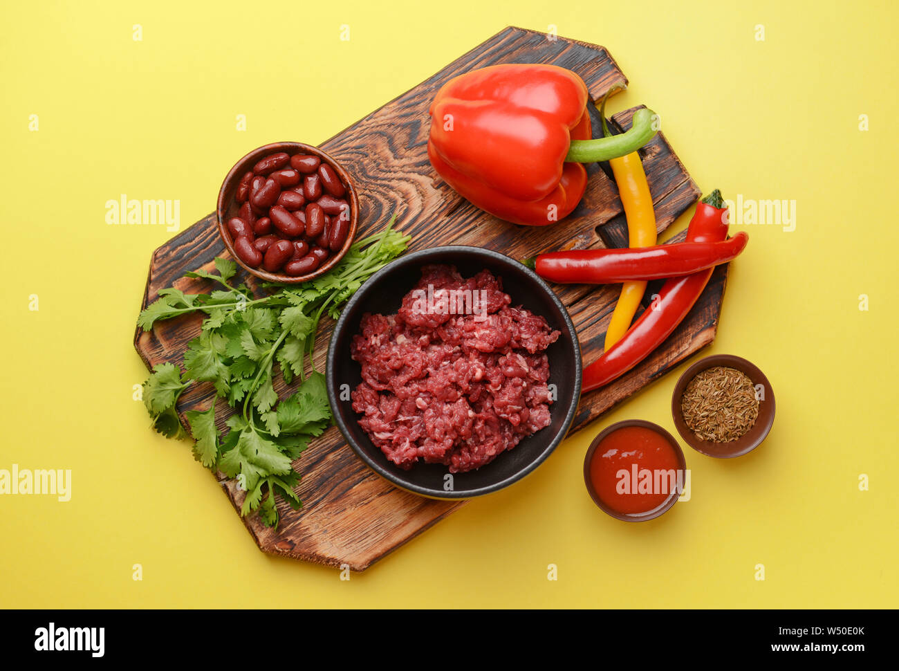 Ingredients for chili con carne on color background Stock Photo - Alamy