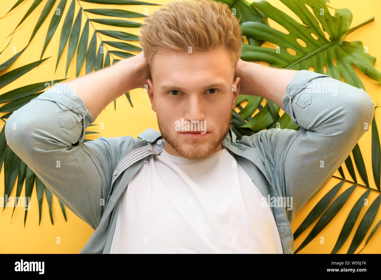 Man tropical outfit hi-res stock photography and images - Alamy