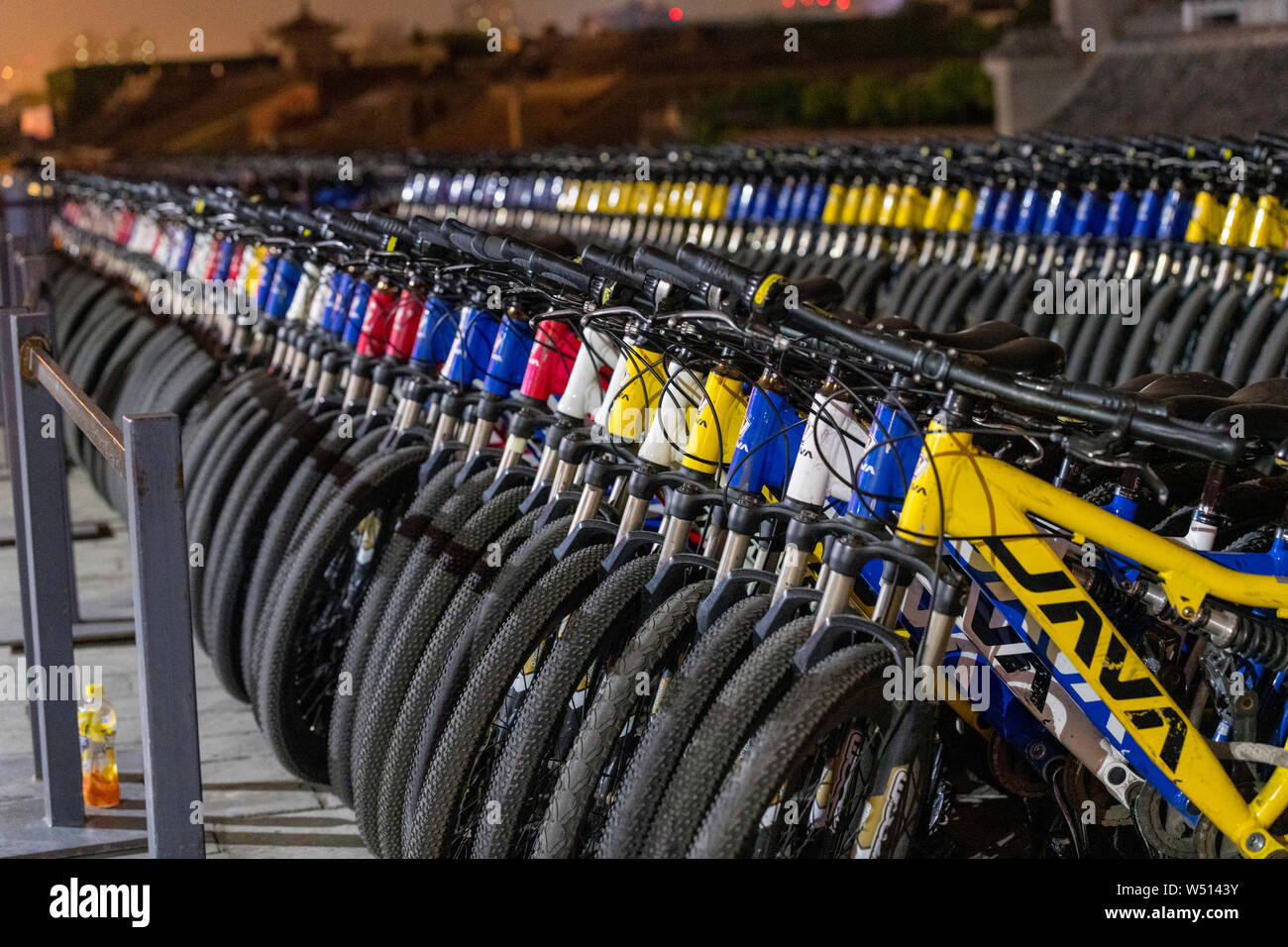 lots of bicycles lined up Stock Photo - Alamy