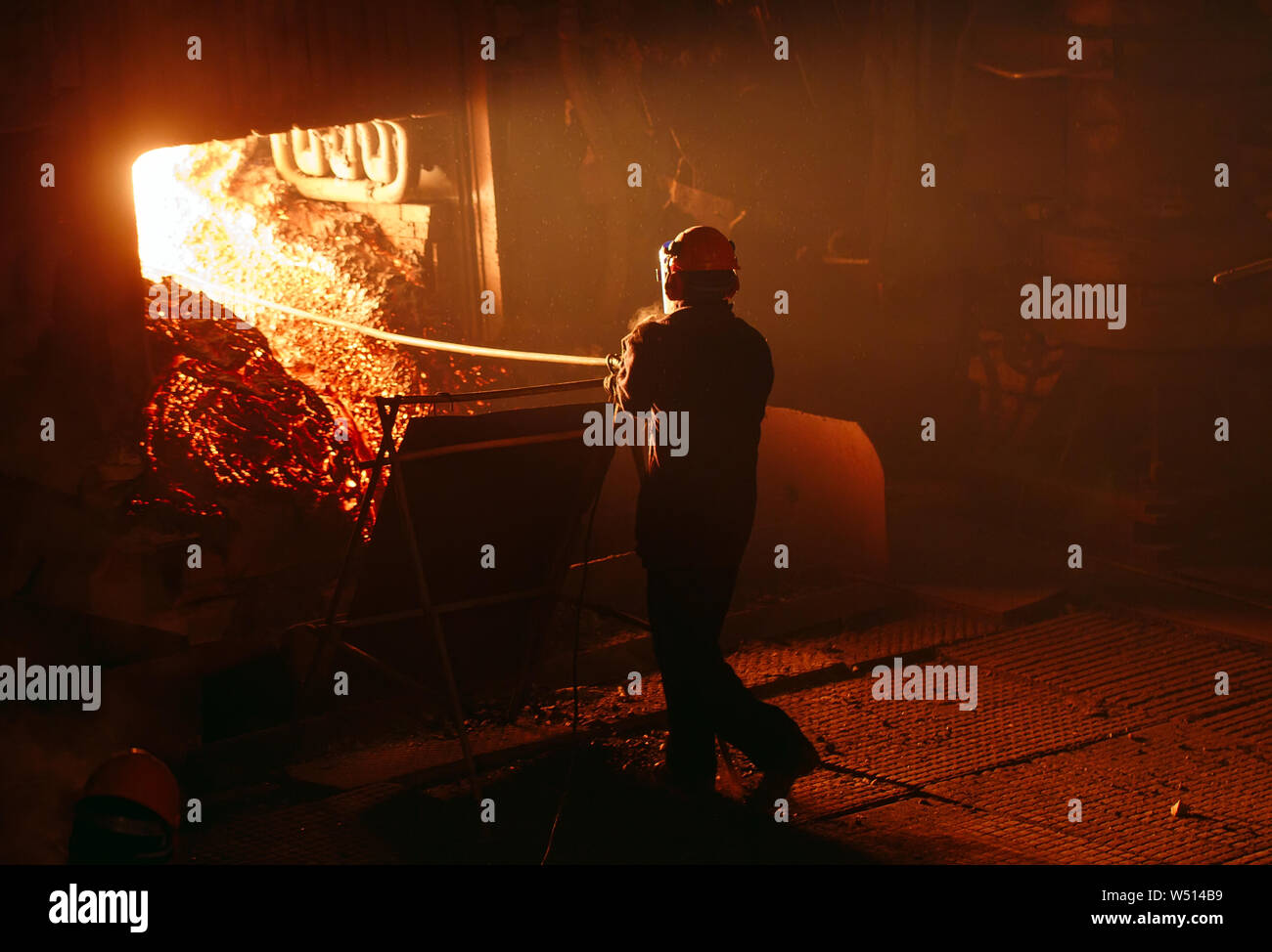 Plant for the production of steel. An electric melting furnace. Factory ...