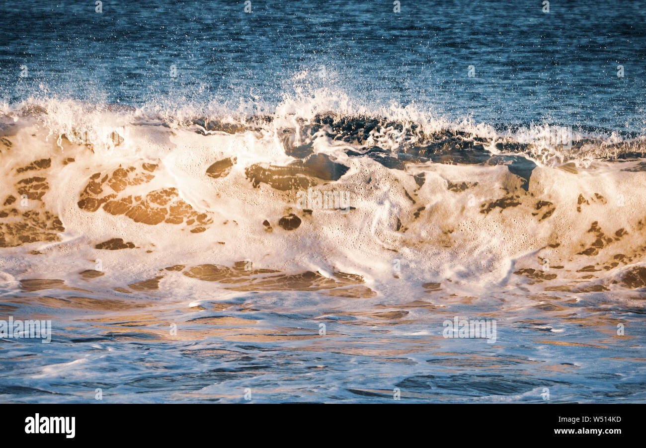 Rolling Waves High Resolution Stock Photography and Images - Alamy