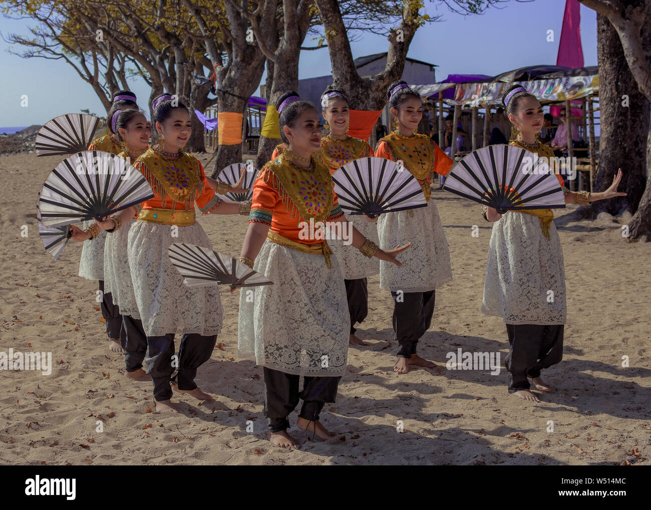 traditional dance and jambori2019 island lae lae makassar indonesia ...
