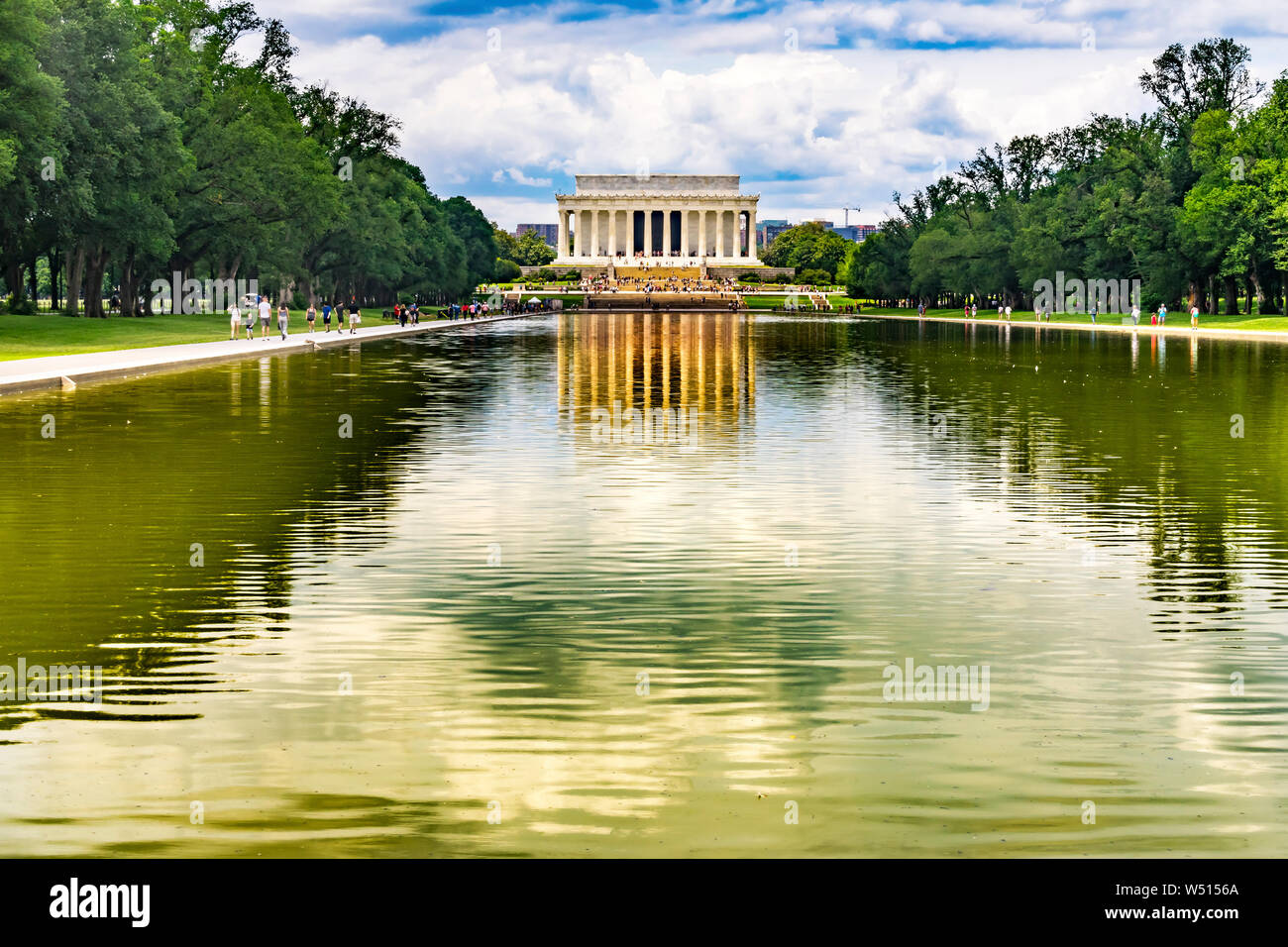 Reflecting Pool Reflection Abraham Lincoln Statue Memorial Columns ...