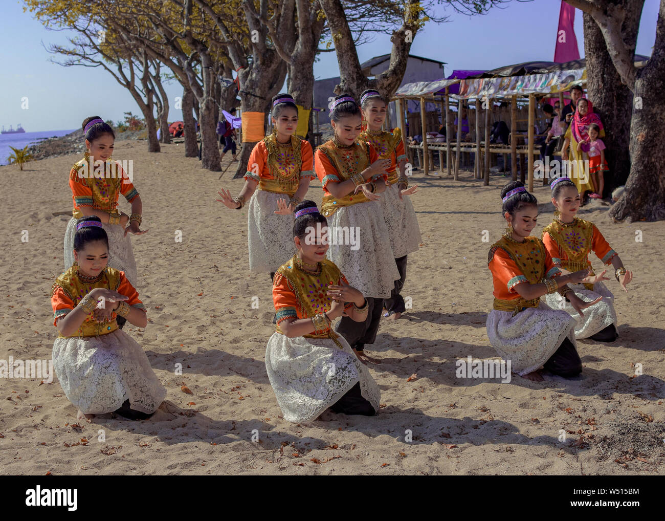 traditional dance and jambori2019 island lae lae makassar indonesia ...