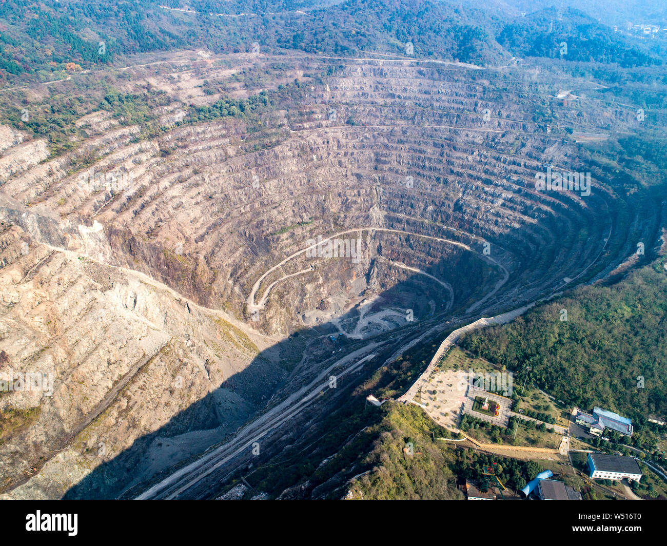 Huangshi hi-res stock photography and images - Alamy