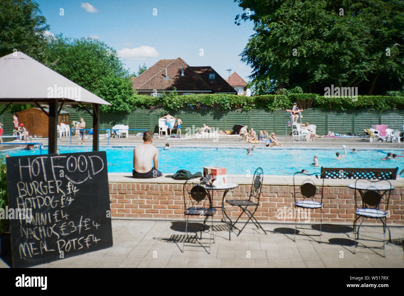 Petersfield lido hi-res stock photography and images - Alamy