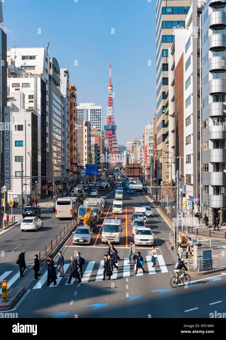 View of Tokyo Tower and a busy street in Japan Stock Photo - Alamy