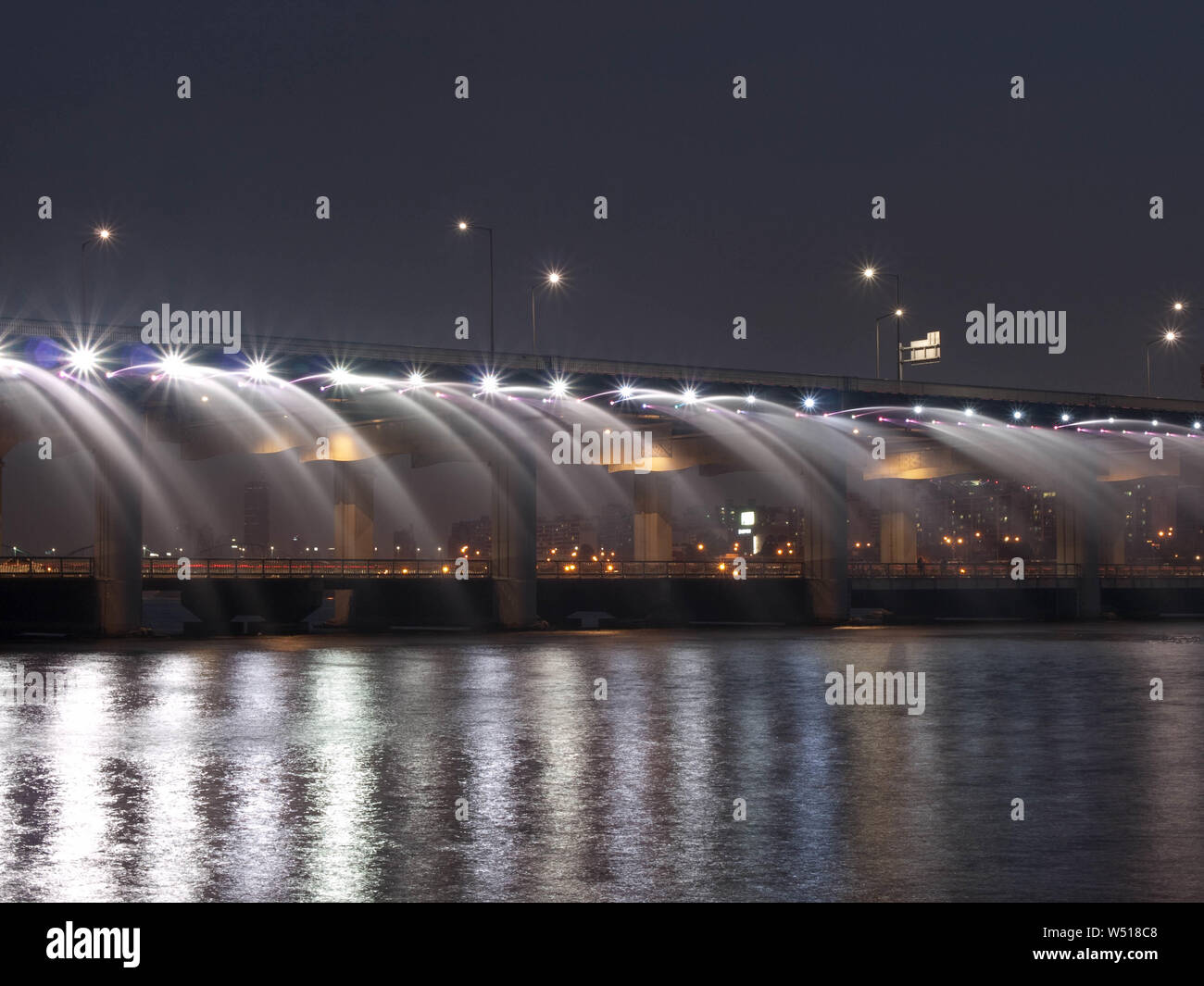 Bridge in seoul hi-res stock photography and images - Alamy
