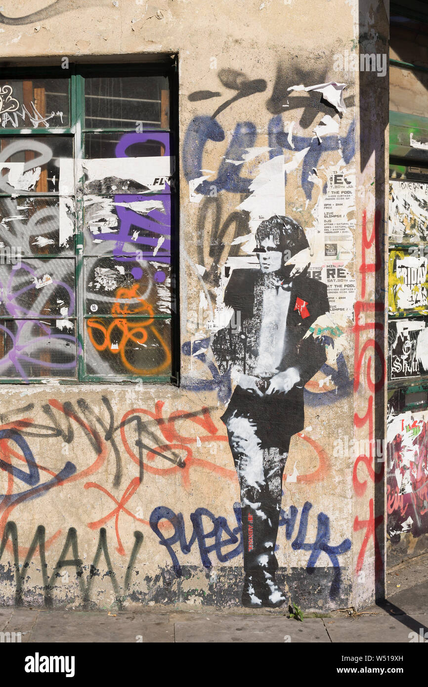 Heavily graffitied wall, Rufus Street, London, N1, Britain Stock Photo ...