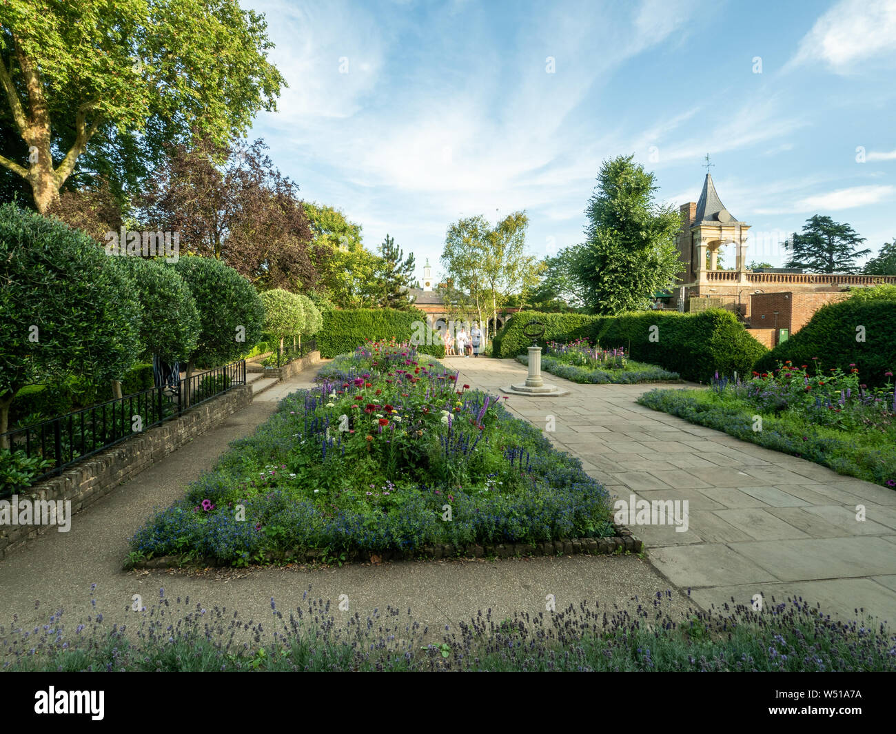 The Dutch GardenHolland Park, London Stock Photo - Alamy
