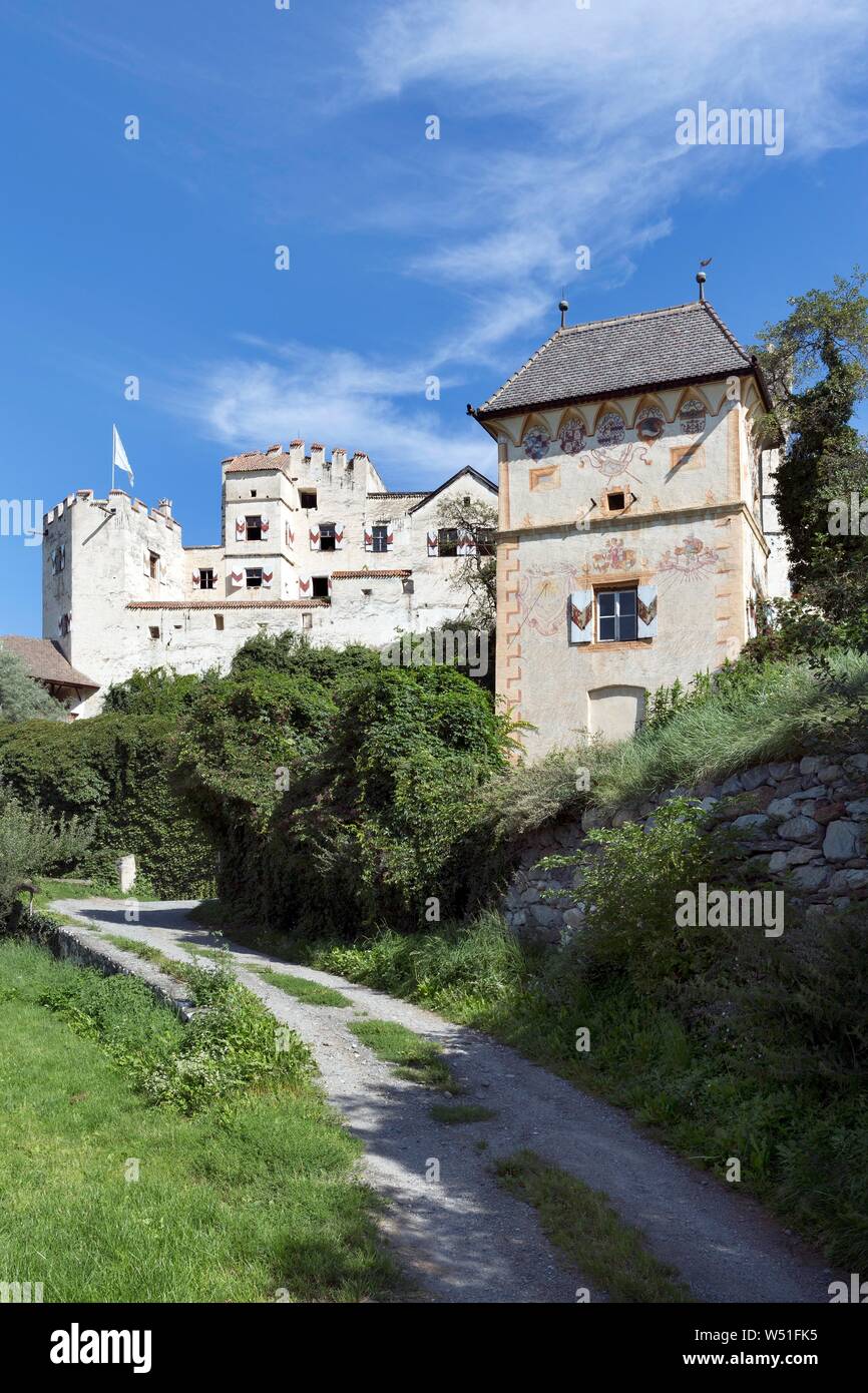Churburg, Castel Coira, stronghold with Zwinger and Nikolauskapelle ...