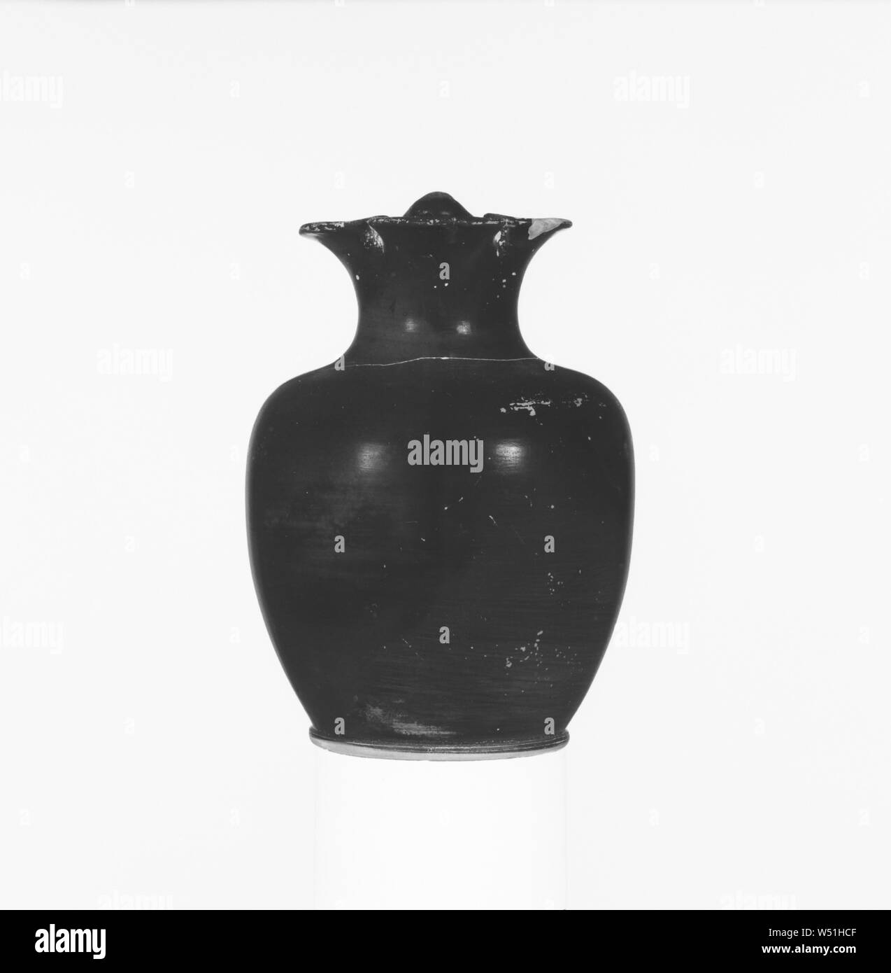 16 7 10 5 cm Black and White Stock Photos & Images - Alamy