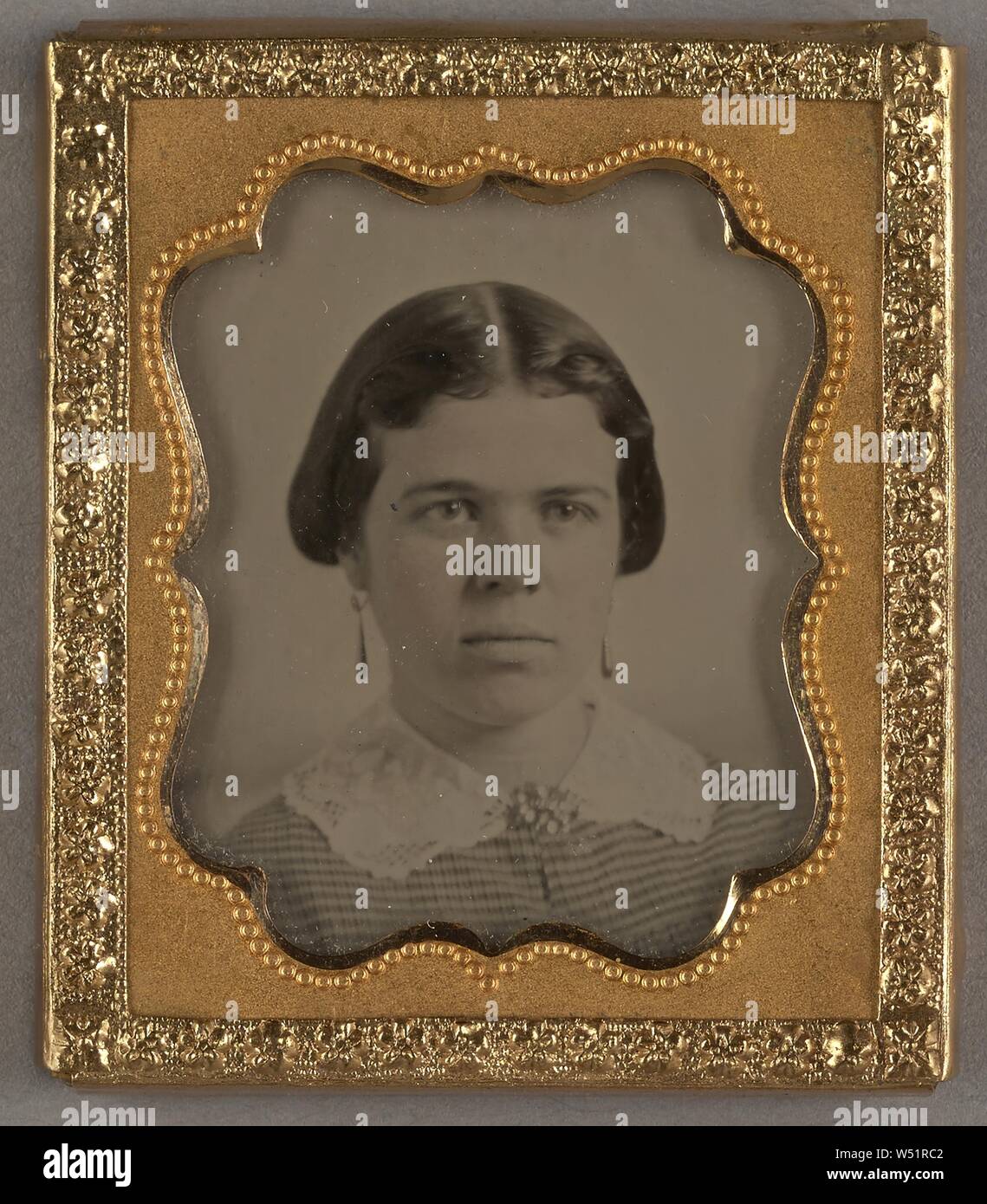 James anson cutting hi-res stock photography and images - Alamy