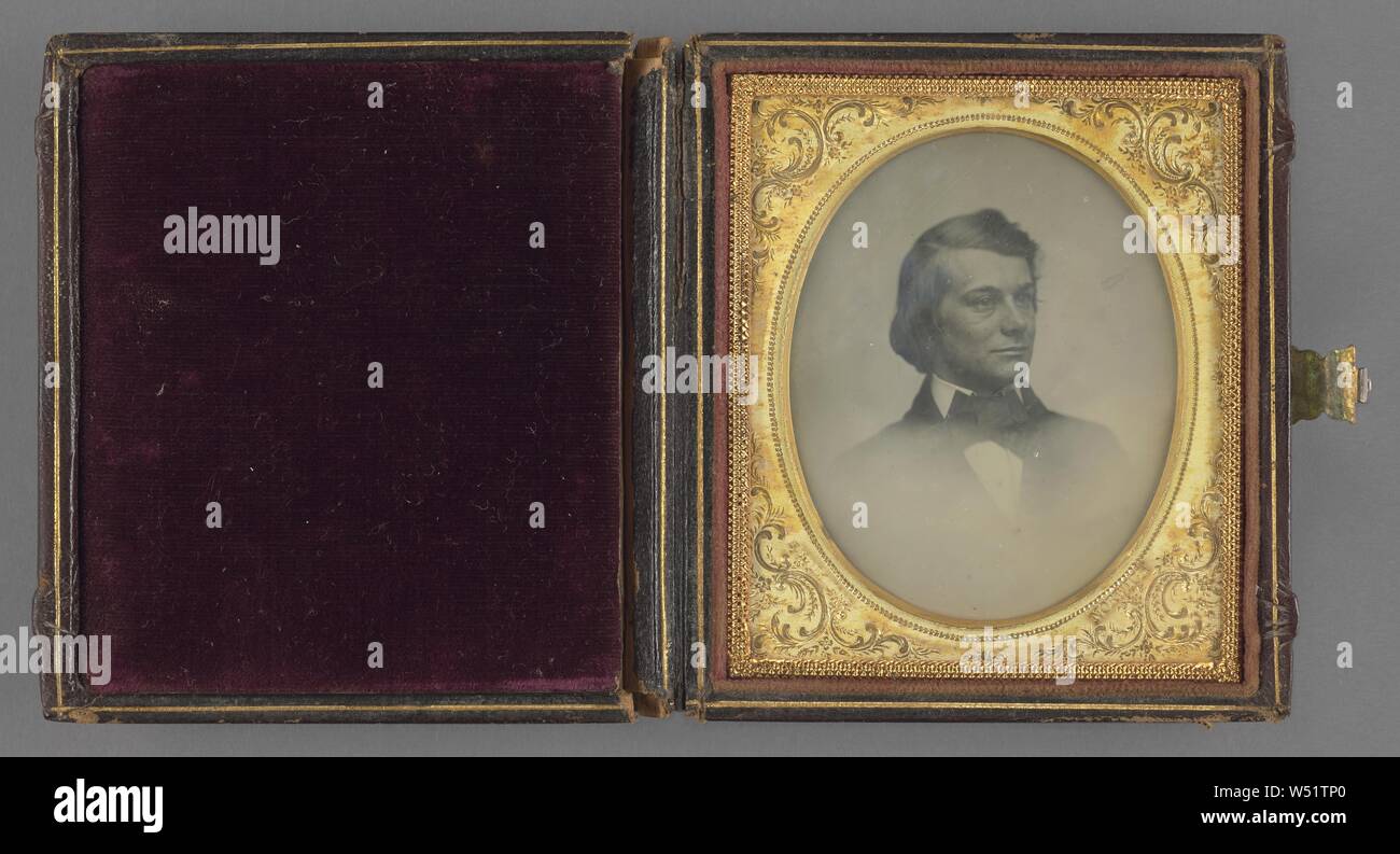 Vignetted hi-res stock photography and images - Alamy