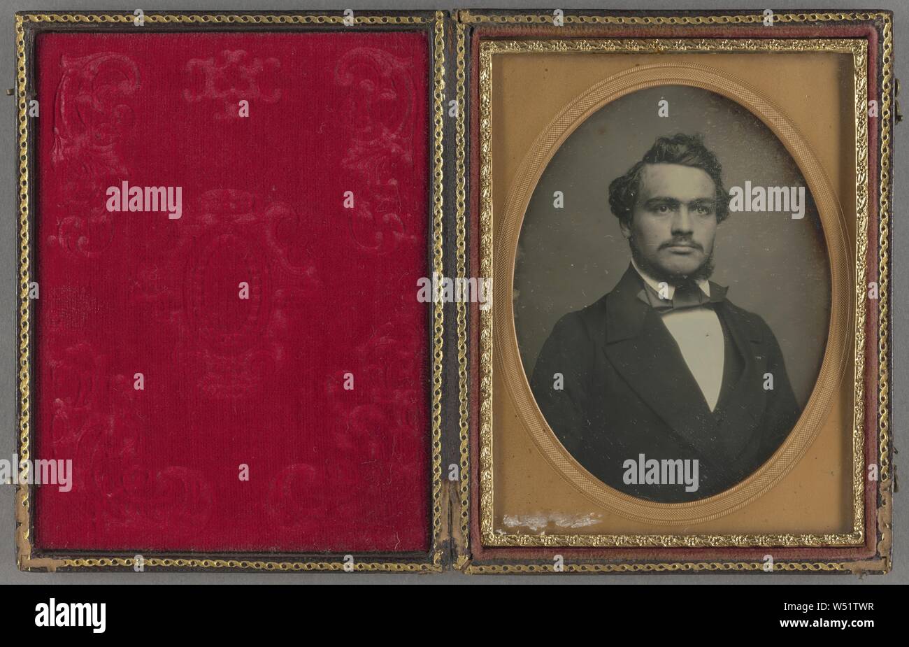 Distinguished looking man hi-res stock photography and images - Alamy